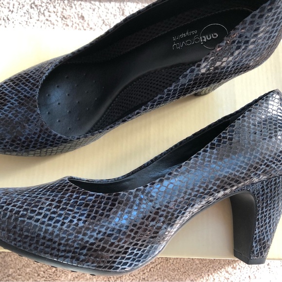 Easy Spirit | Shoes | Easy Sprit Antigravity Blue Shoes | Poshmark